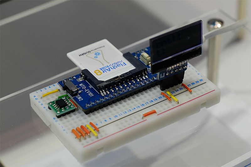 FlashAirをLuaで制御、開発環境整備で需要を喚起：ESEC2015 - MONOist