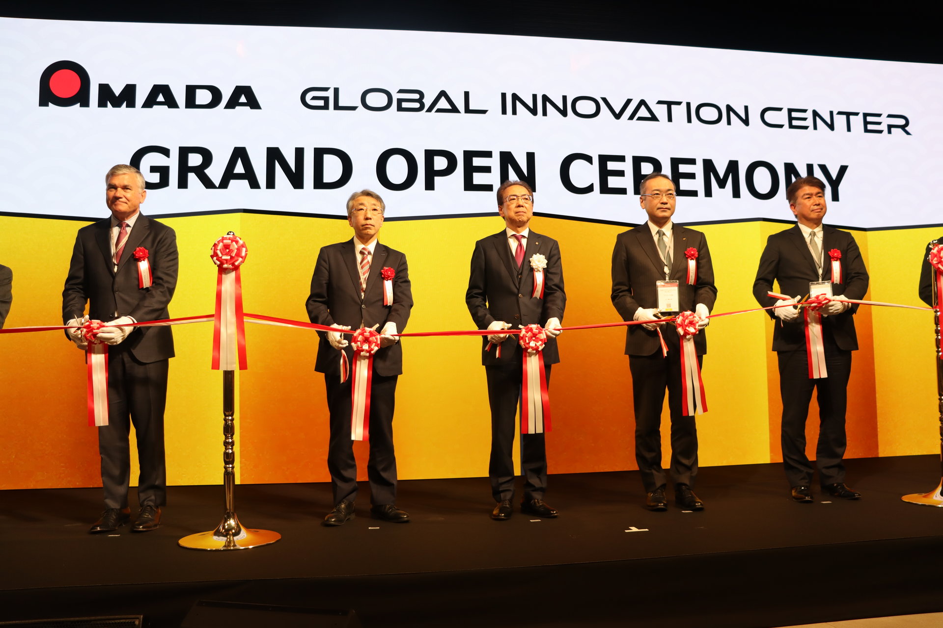 進化した「My V-factory」で工場はどう変わる？ アマダが強める技術指向【後編】：FAニュース（2/2 ページ） - MONOist