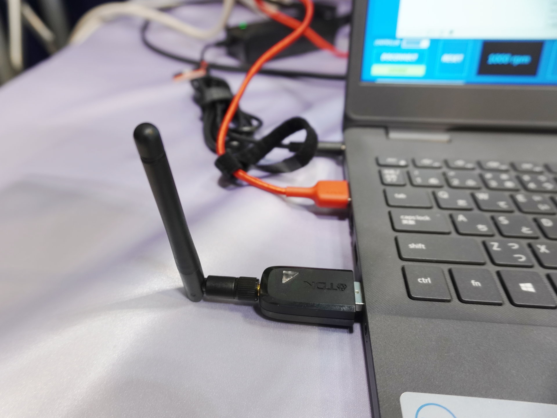 世界初、設備の異常検知AIを搭載したワイヤレスメッシュセンサーモジュールを開発：日本ものづくりワールド 2023 - MONOist