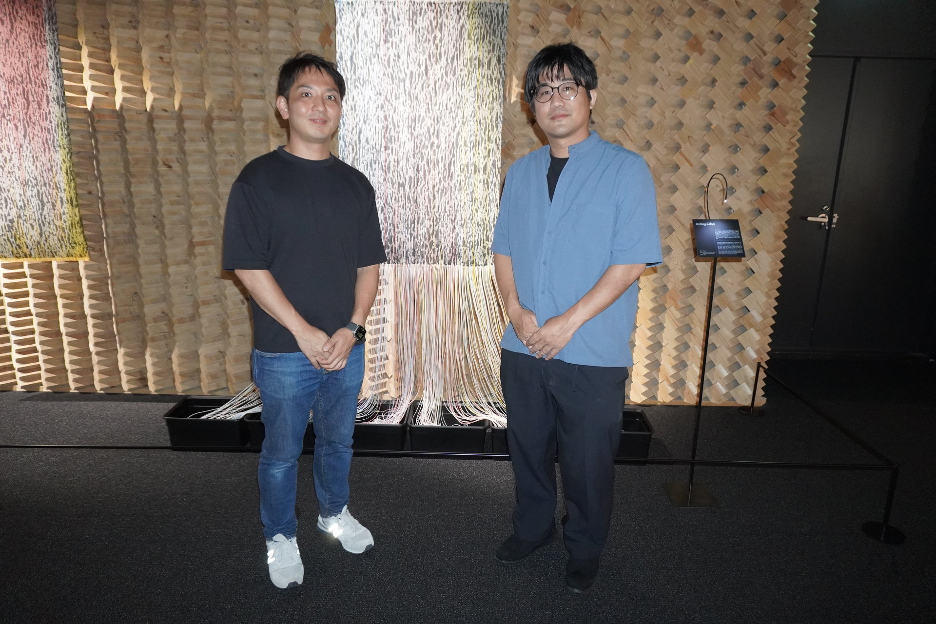 ZOZOが次世代の織物を披露、音楽を流せる織物やテキスタイル型ディスプレイを展示：材料技術（3/3 ページ） - MONOist