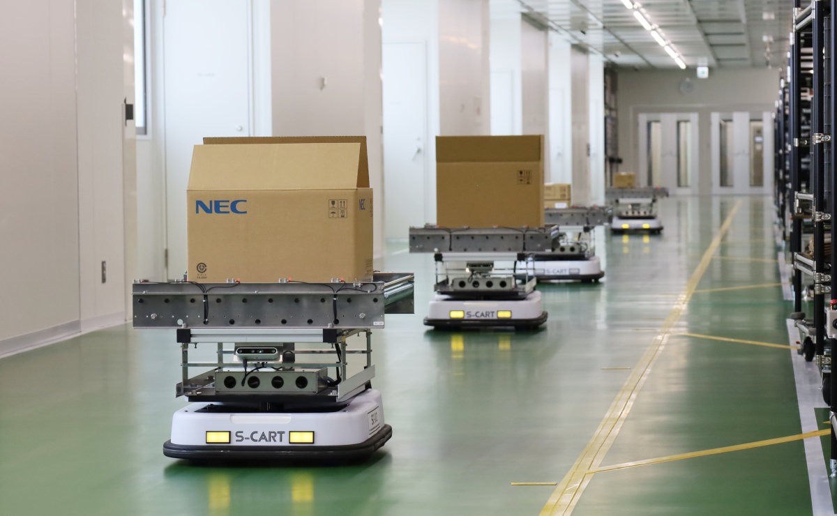 5Gで17台のAMRを駆動し搬送負荷30％削減、量子アニーリングも駆使するNEC掛川工場：スマート工場最前線（3/4 ページ） - MONOist