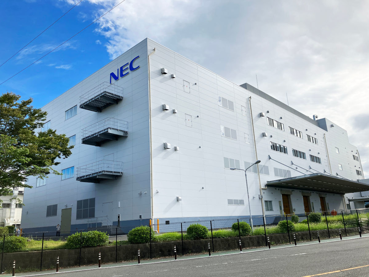 5Gで17台のAMRを駆動し搬送負荷30％削減、量子アニーリングも駆使するNEC掛川工場：スマート工場最前線（1/4 ページ） - MONOist