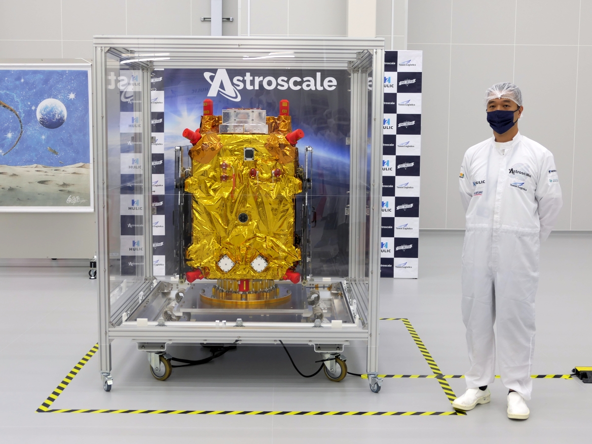 アストロスケールがデブリ観測衛星「ADRAS-J」を公開、手の届く距離まで最接近：宇宙開発 - MONOist