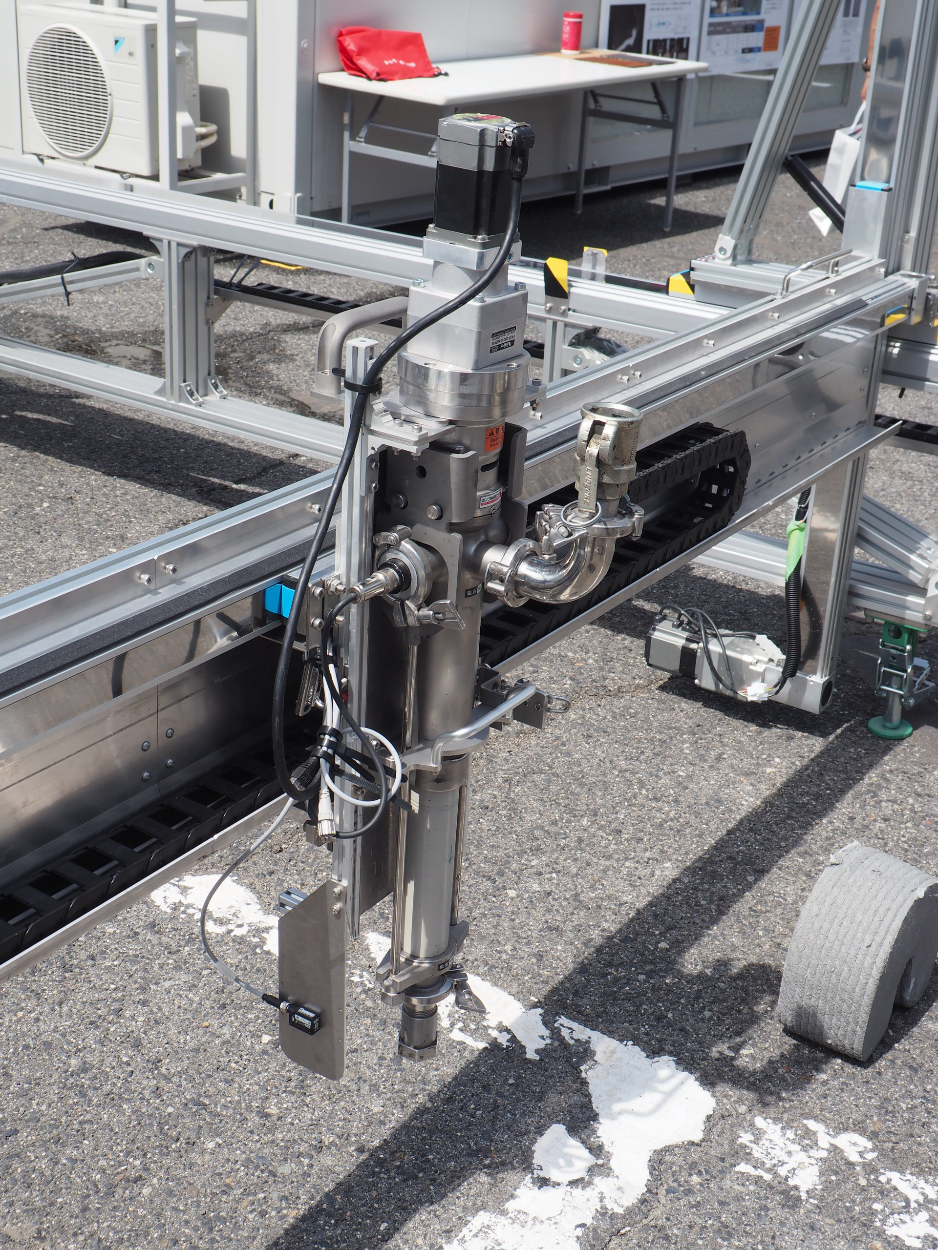 Polyuseが量産コンクリート3Dプリンタを初公開 施工現場での設置はわずか5分：第4回 建設DX展[大阪]（1/2 ページ） - MONOist