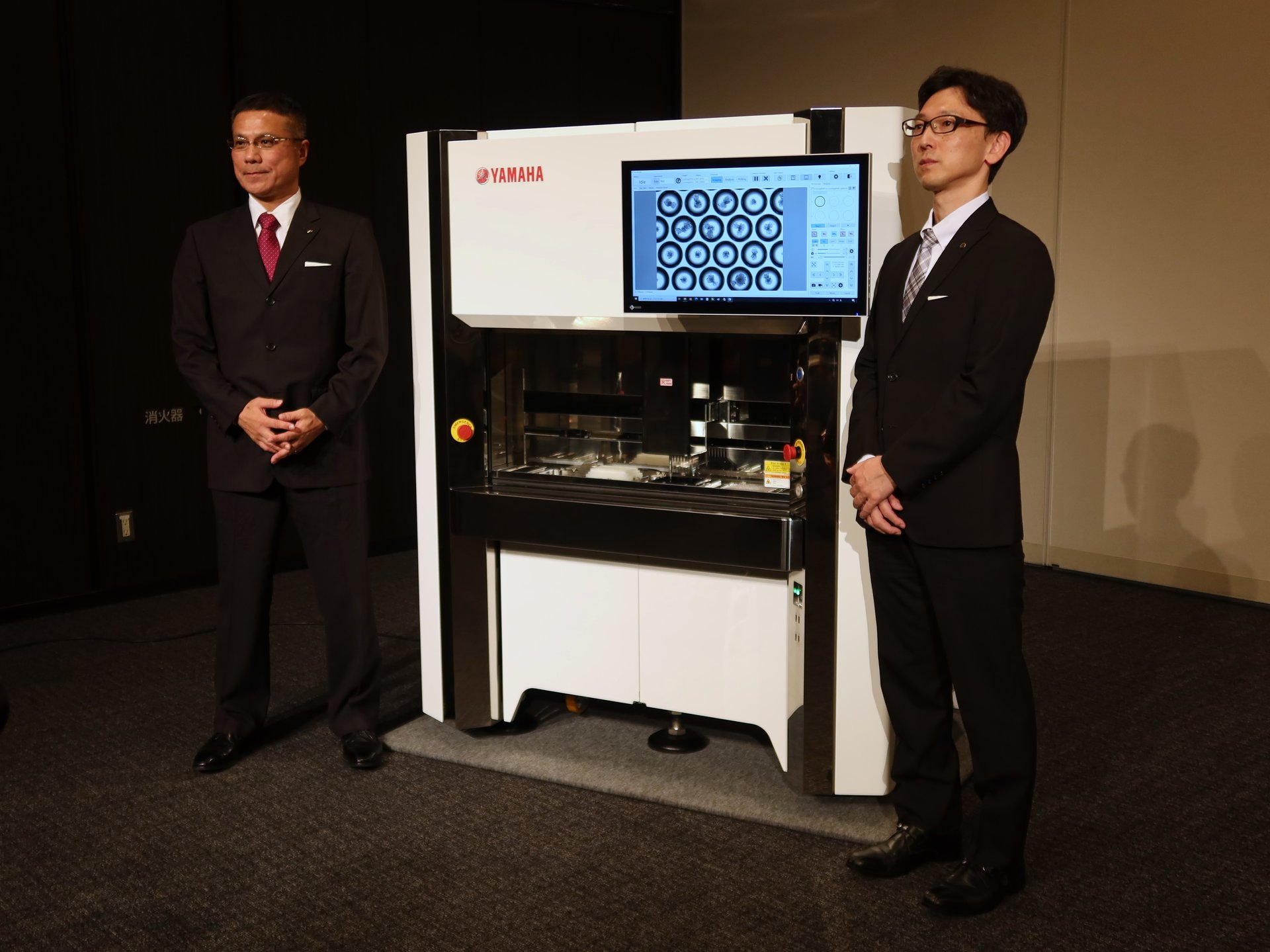 表面実装機を応用したセルハンドラーが進化、11兆円市場を狙う：FAニュース（2/2 ページ） - MONOist