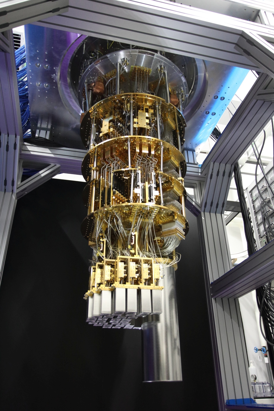 世界最大級256量子ビットも道半ば、国産超伝導量子コンピュータは1000量子ビットへ：量子コンピュータ（1/2 ページ） - MONOist