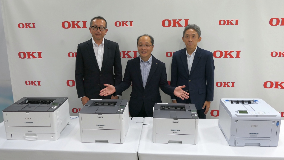 OKIのLEDプリンタは7年保証が標準に、A4モノクロ機は10年ぶりの刷新：デザインの力（1/2 ページ） - MONOist
